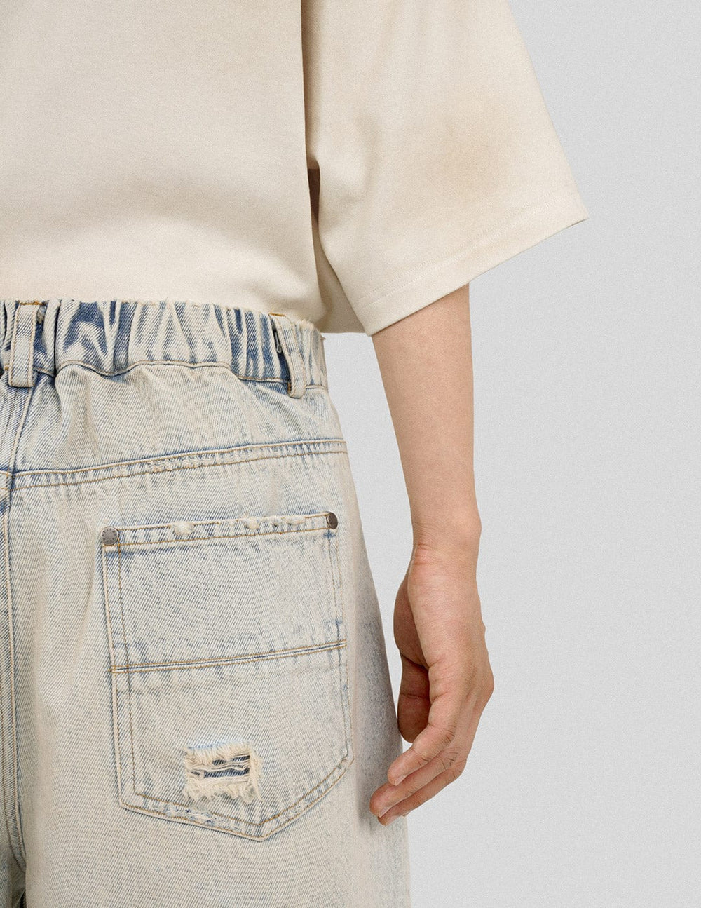 UNDERWATER Raw Edge Washed Denim Shorts