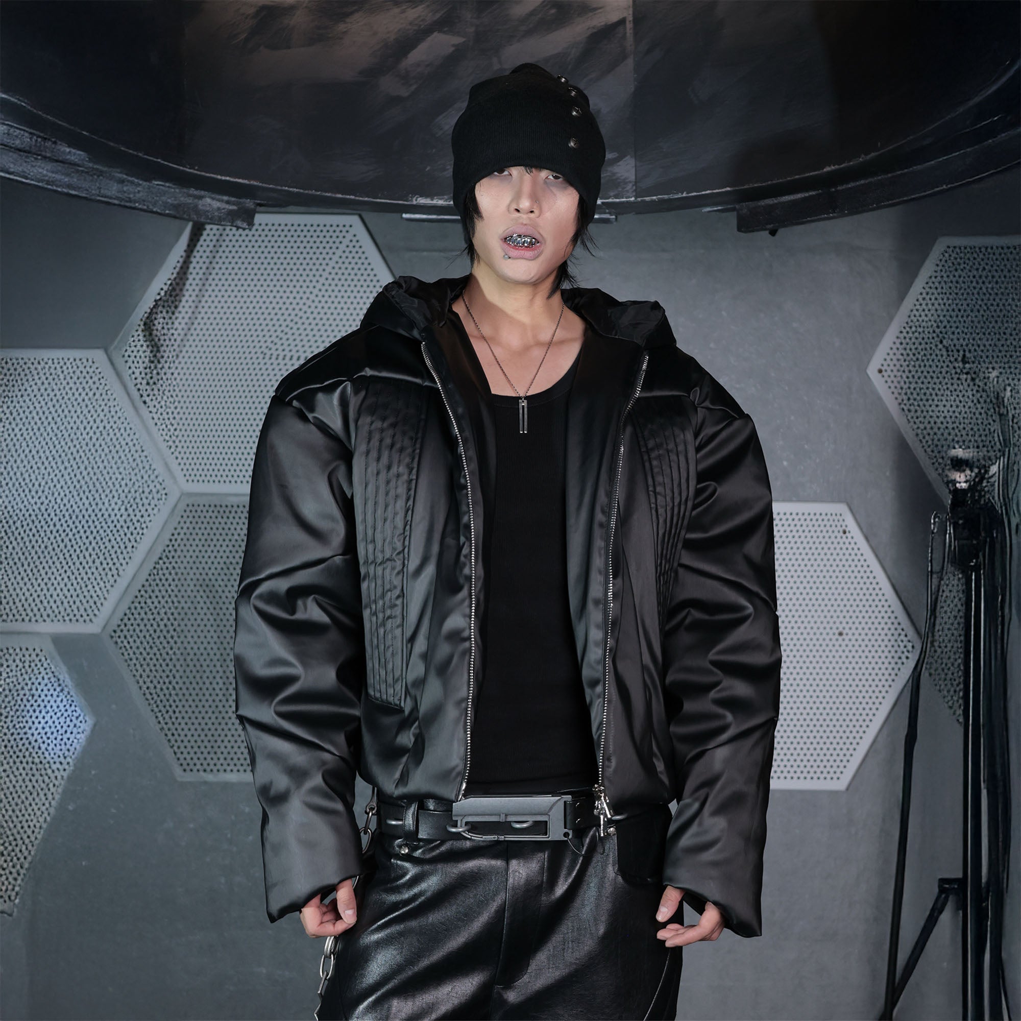 SSIN7 Tactical Padded Armor Hooded Jacket