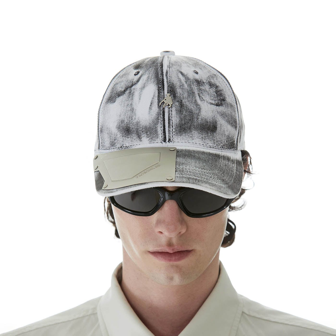 FACEONLAB Metal Plate LOGO Cap Grey