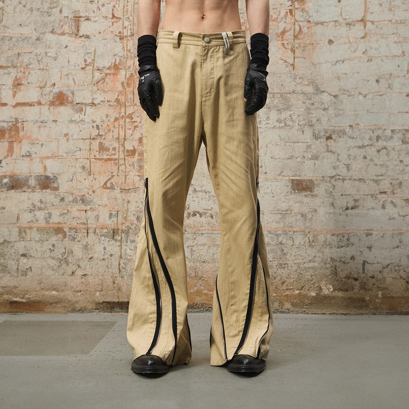 RELABEL Split Multi-Zipper Washed Pants