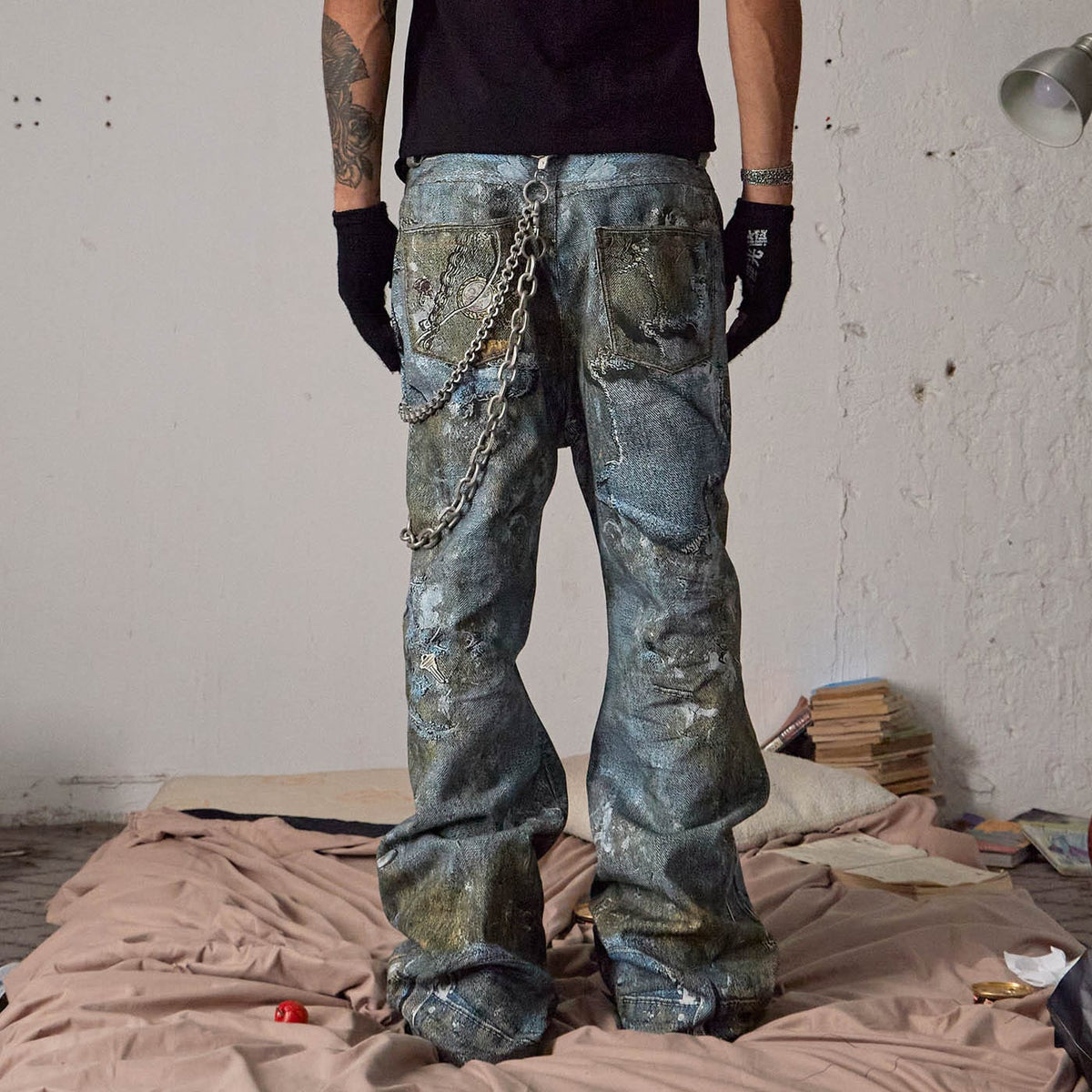 DND4DES Gems&Metals Rotten Distressed Flared Jeans